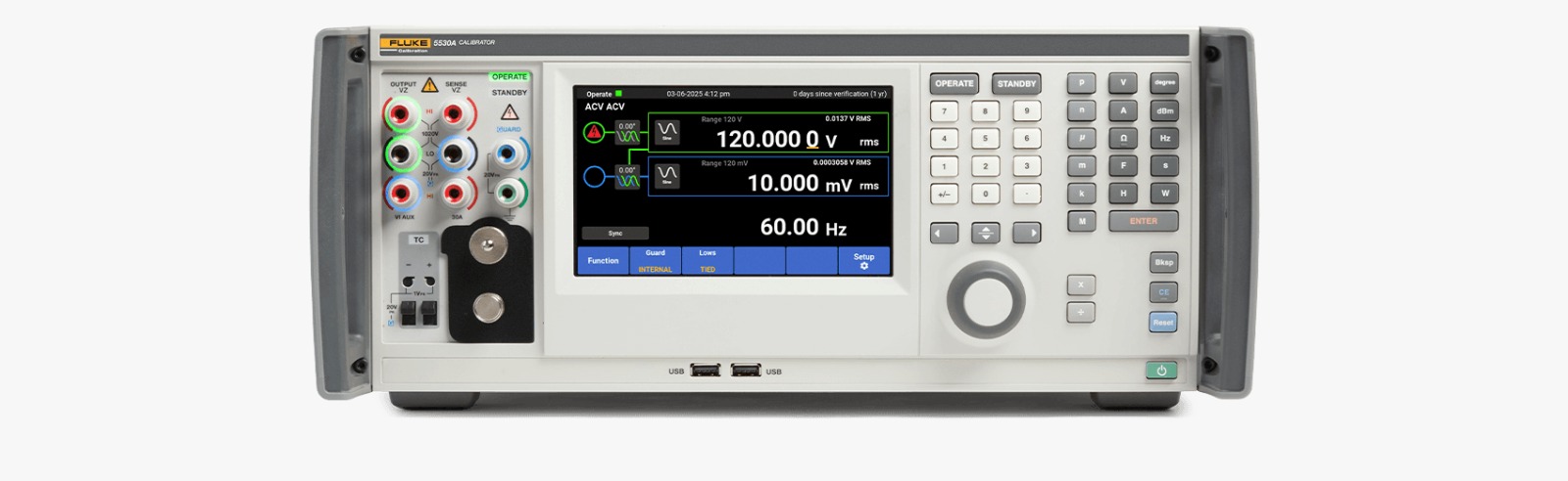 Calibrator de precizie Fluke 5530A